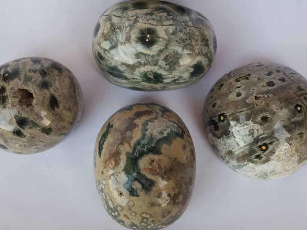 Tutte le proprietà della Riolite - Zoomma