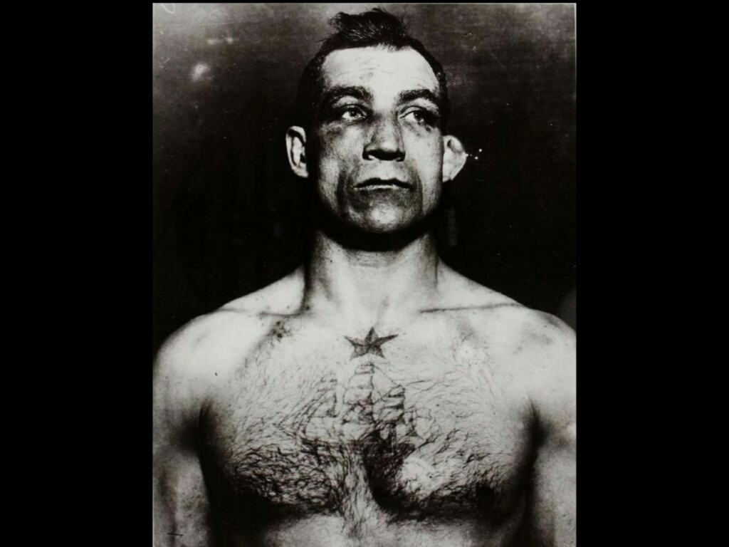 Tom Sharkey il pugile di bassa statura che distruggeva i giganti - Zoomma